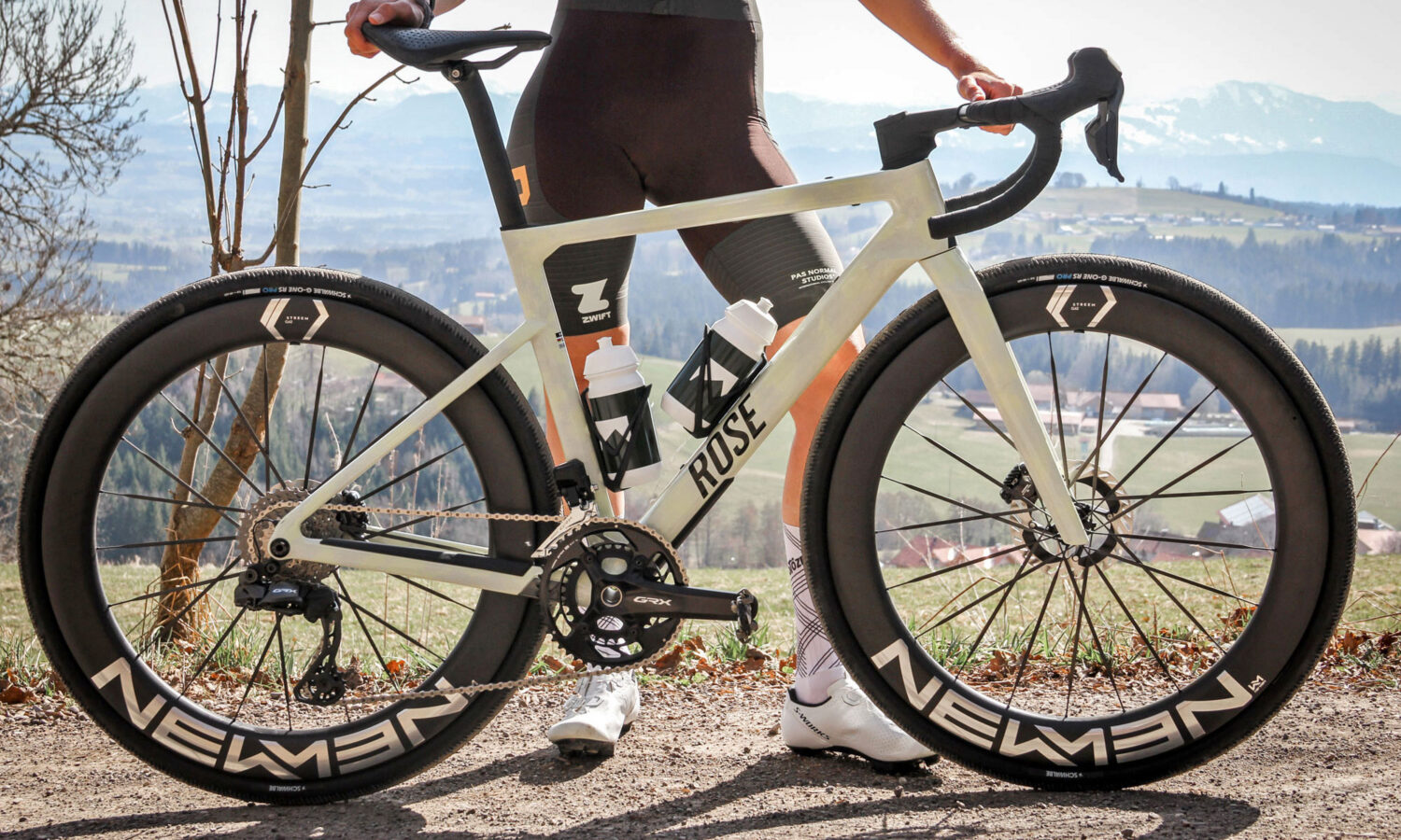 Newmen Streem G.62 is Ultra-Wide, Deep Aero, Carbon-Spoked & Gravel ...